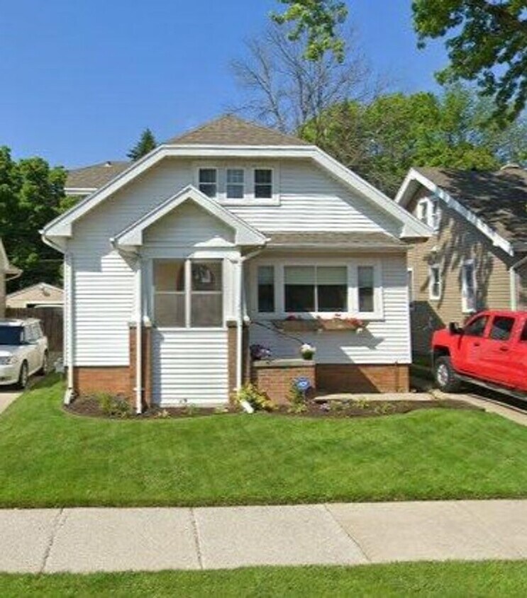 2412 Jerome Blvd, Racine, WI 53403 - House Rental in Racine, WI ...