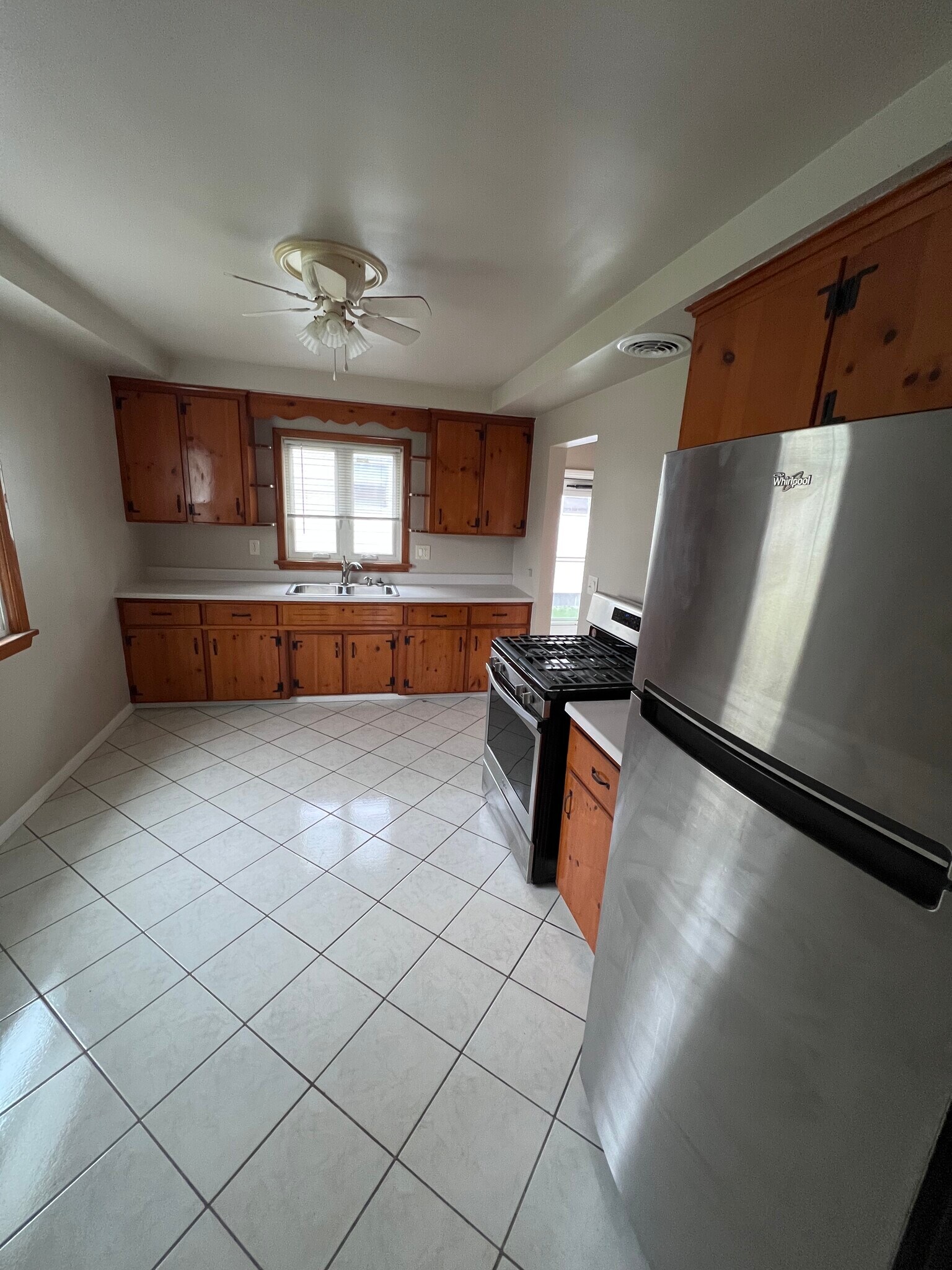 77 Merrill St, Rochester, NY 14615 - House Rental in Rochester, NY ...
