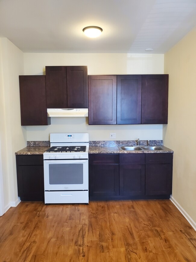 813 N 23rd Ave Unit 1, Melrose Park, IL 60160 - Melrose Park, IL, 60160 ...