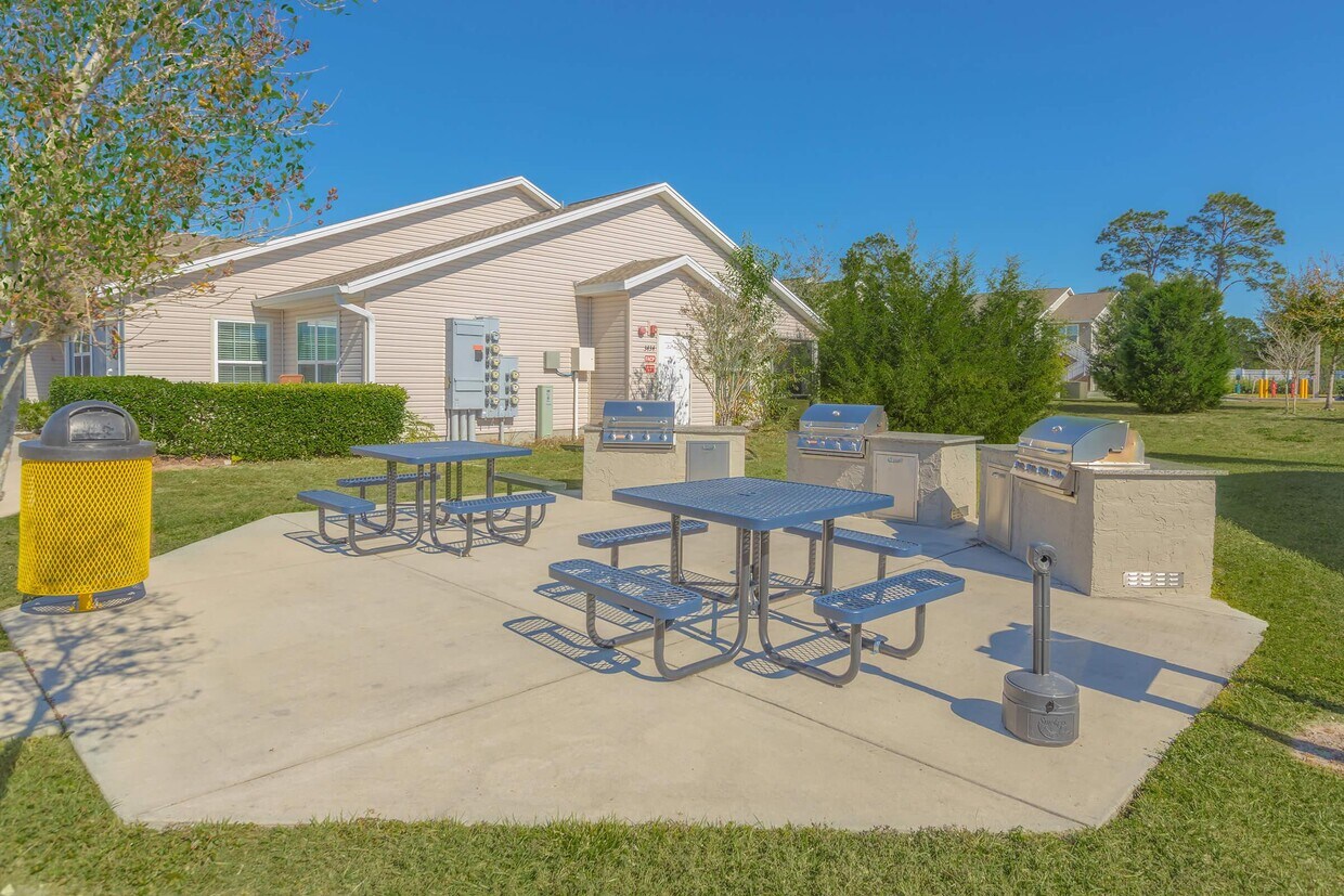 Ariel Springs - 3454 Suncoast Villa Way Spring Hill, FL 34609 ...