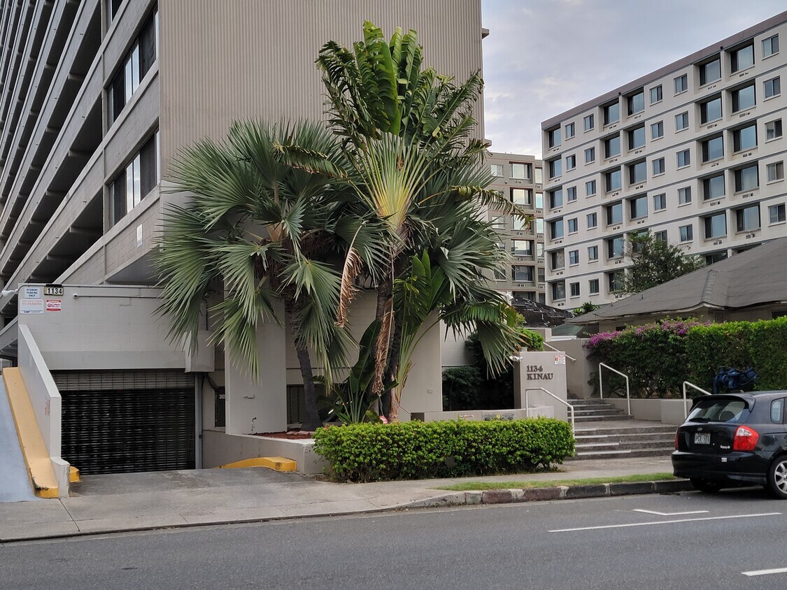 1134 Kinau St Unit 1202, Honolulu, HI 96814 - Condo for Rent in ...