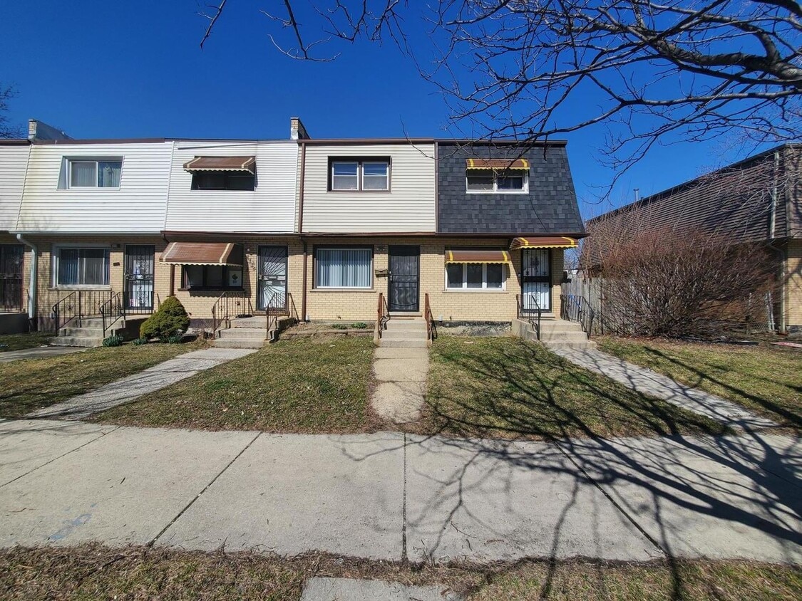 1114 W 87th St, Chicago, IL 60620 - Townhome Rentals in Chicago IL ...