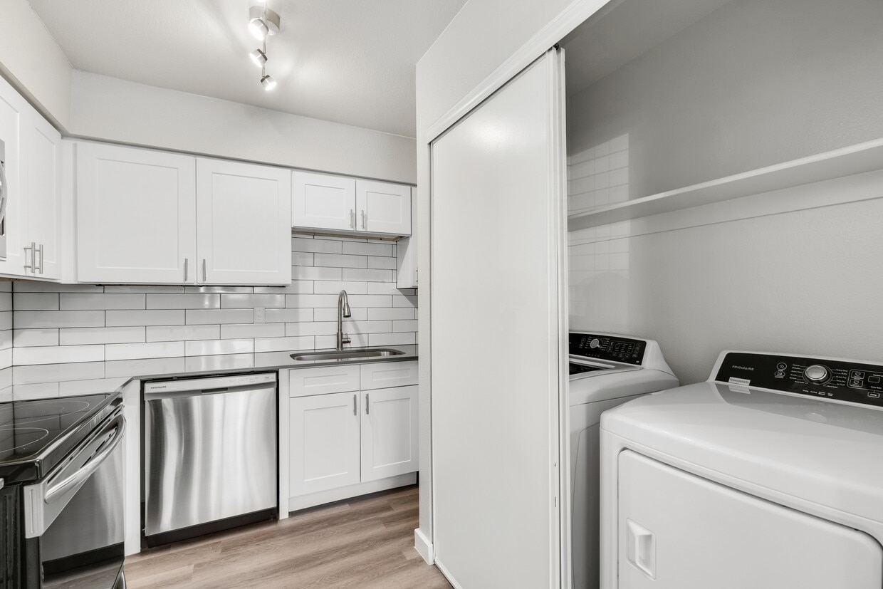 Solara - 7007 W Indian School Rd Phoenix, AZ 85033 | Apartments.com