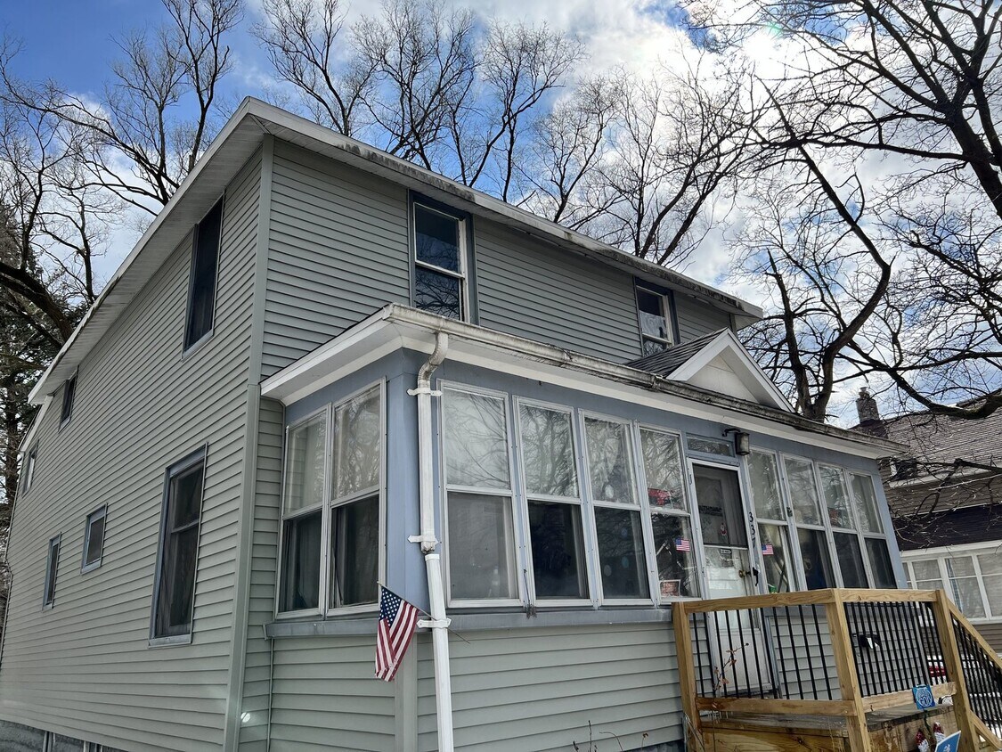 337 Mason Ave Unit #2, Muskegon, MI 49441 - Room for Rent in Muskegon ...