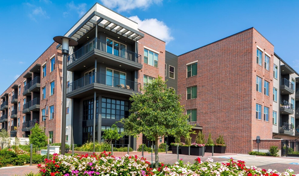 St. Andrie At Buffalo Heights - 3663 Washington Ave Houston, TX 77007 ...
