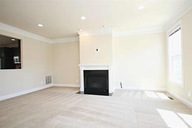 2074 Avinity Loop, Charlottesville, VA 22902 - Townhome Rentals in ...