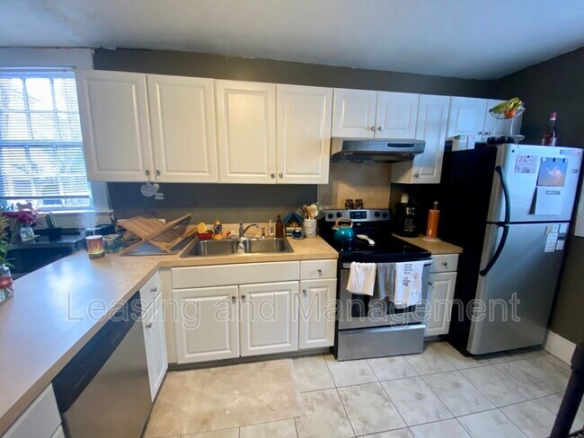 75 Pitt St Unit A, Charleston, SC 29403 - Condo for Rent in Charleston ...