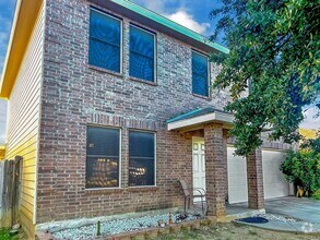 Green Ranch Pet Friendly Apartments for Rent - Laredo, TX - 1 Rentals ...