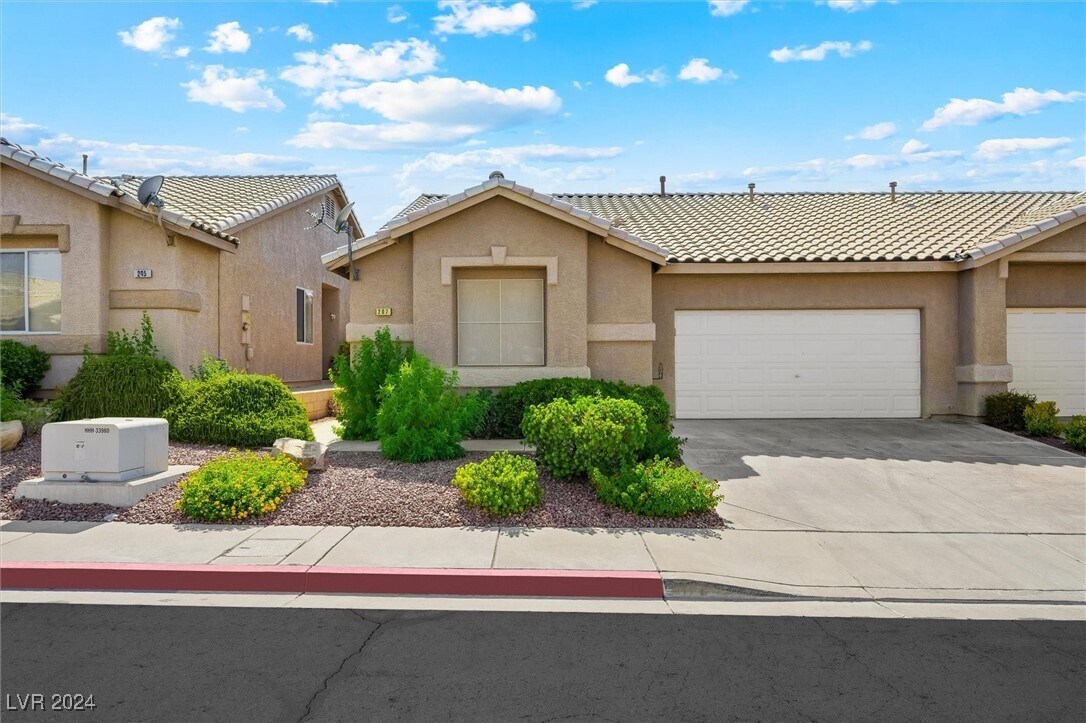207 Alaska Jade St, Henderson, NV 89074 - Townhome Rentals in Henderson ...