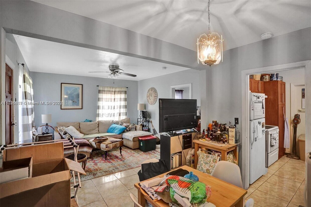 2040 NE 172nd St Unit 2040, North Miami Beach, FL 33162 - Room for Rent ...