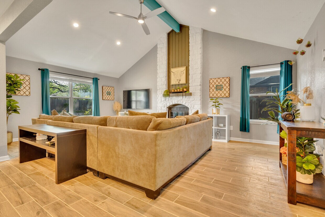 11602 Swearingen Dr, Austin, TX 78758 - House Rental in Austin, TX ...