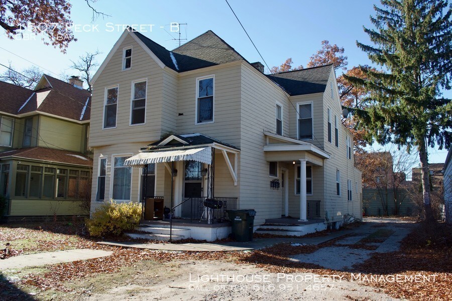 1507 Peck St Unit B, Muskegon, MI 49441 - Room for Rent in Muskegon, MI ...