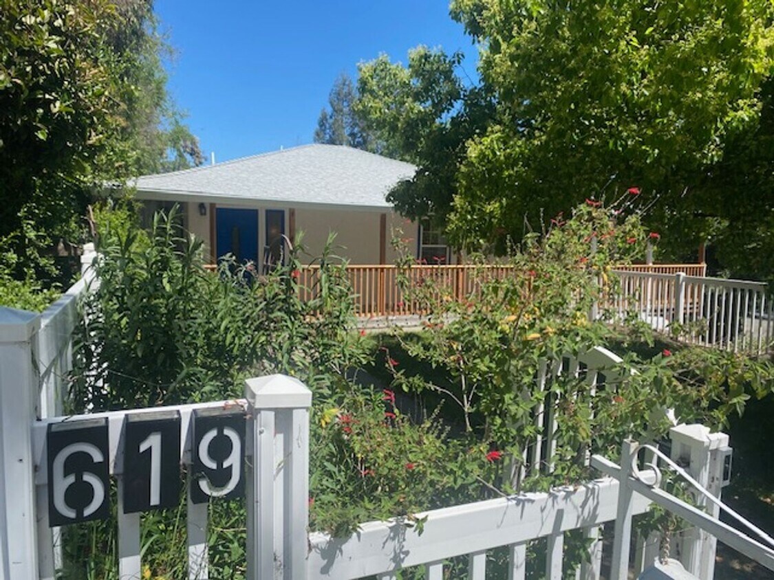 619 E J St Unit Main, Benicia, CA 94510 - Room for Rent in Benicia, CA ...