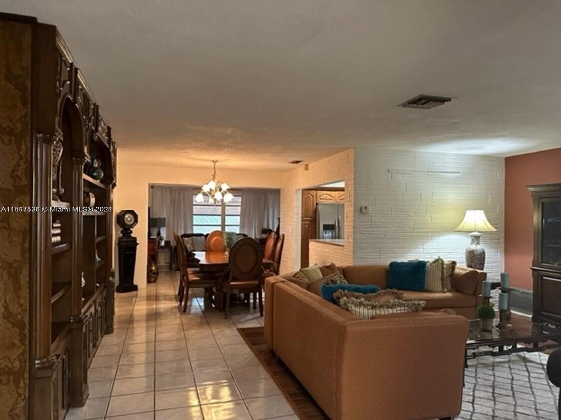 7824 Dilido Blvd, Miramar, FL 33023 - House Rental in Miramar, FL ...