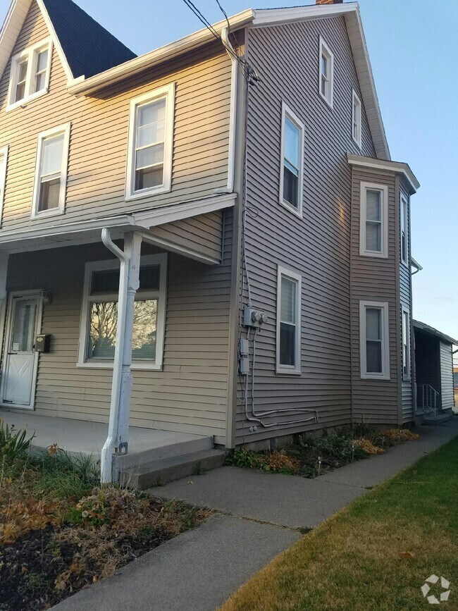 Hellertown-Saucon Valley Apartments for Rent with High Ceilings ...