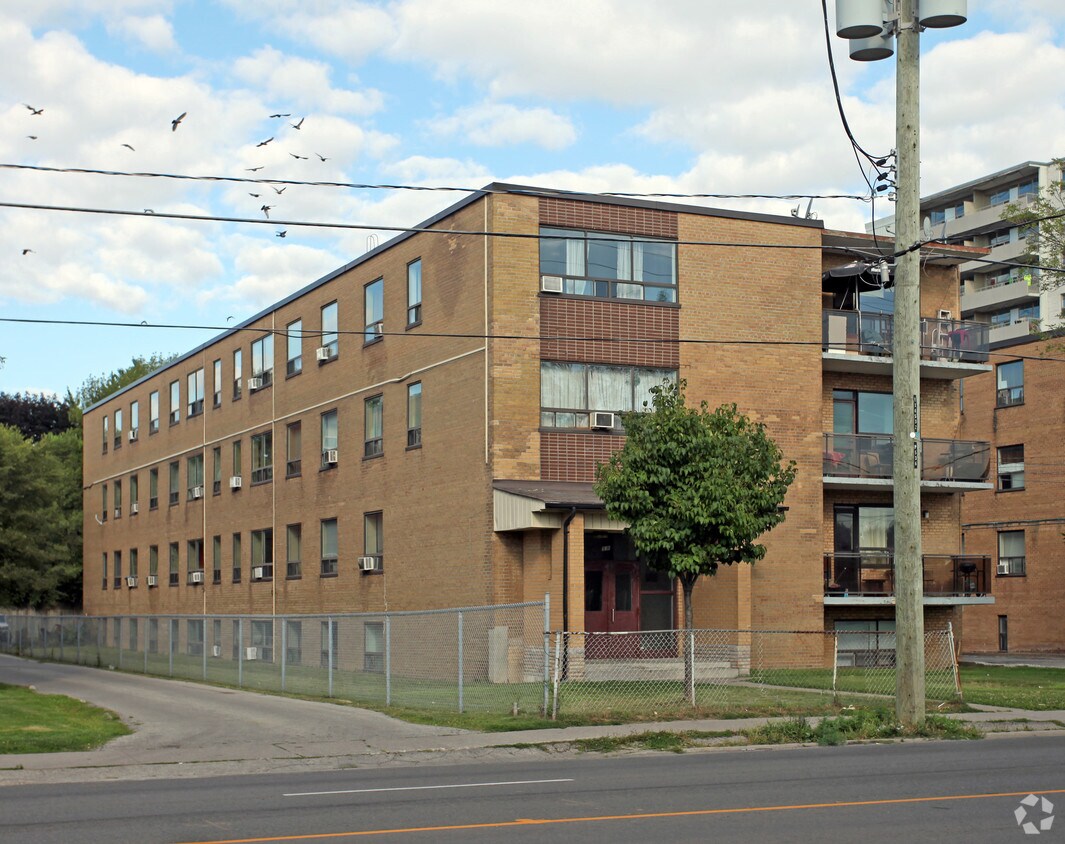 536 Birchmount Rd, Toronto, ON M1K 1P2 Apartments - 536 Birchmount Rd ...