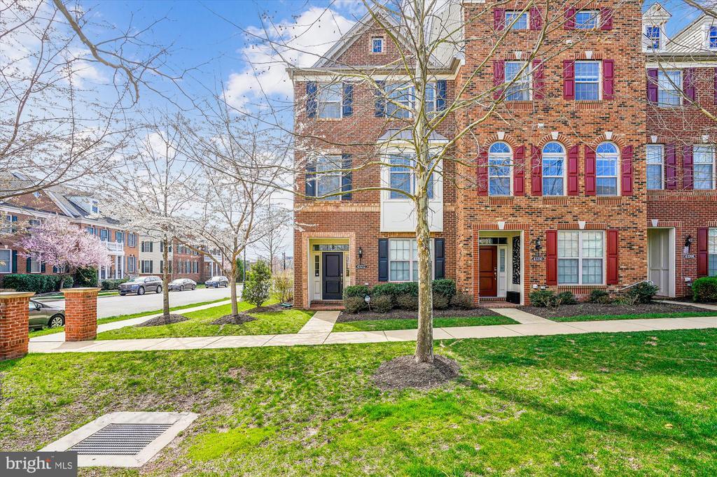 43212 Wild River Square, Ashburn, VA 20148 - Townhome Rentals in ...