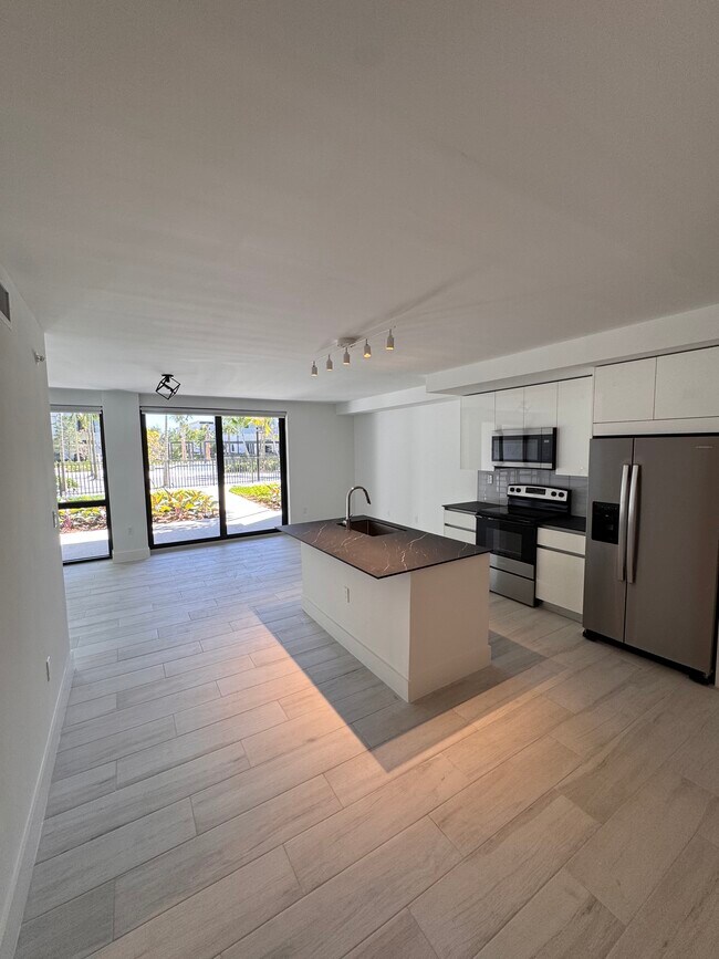 Plantation FL Condos for Rent with Garages from $1,350