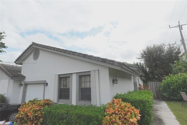 Apartments For Rent Near Florida Atlantic University FAU Boca Raton ...