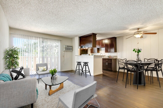 Villa La Paloma Apartments - Reseda, CA | Apartments.com