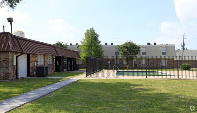 Village at Baytown Apartments - Baytown, TX | Apartments.com