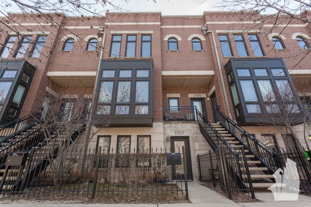 1707 W George St Unit 1, Chicago, IL 60657 - Condo for Rent in Chicago ...