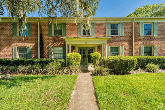 Lake Howell Arms Condominium Apartments for Rent with Parking ...