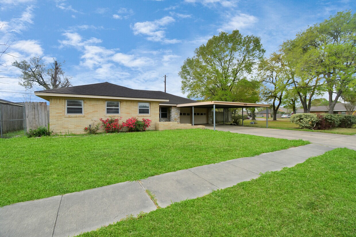 2202 John St, Pasadena, TX 77502 - House Rental in Pasadena, TX ...