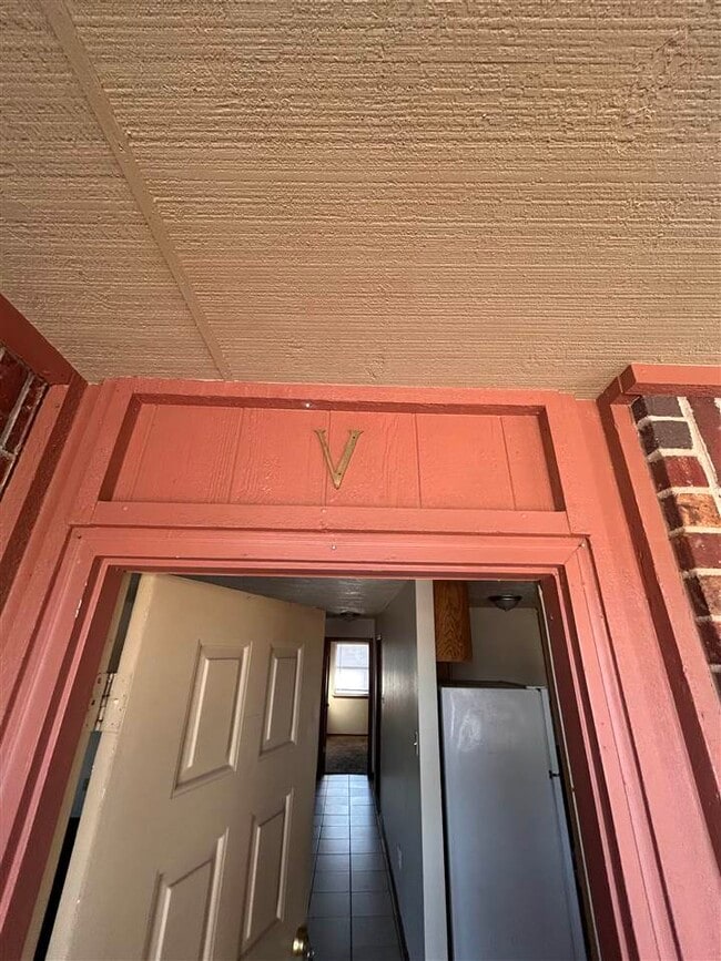 1912 SW D Ave Unit V, Lawton, OK 73501 - Room for Rent in Lawton, OK ...