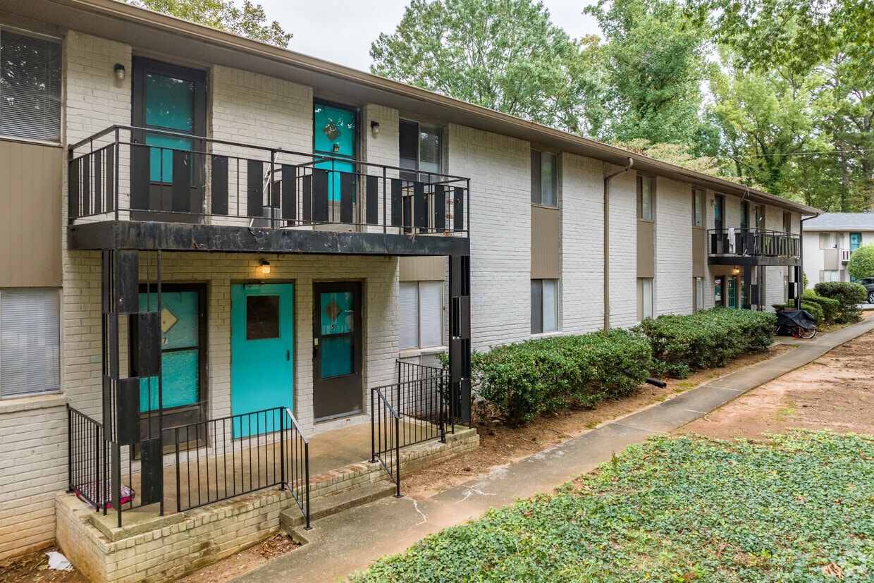 Summit Grove Apartments - 2340 Lawrenceville Hwy Decatur, GA 30033 ...