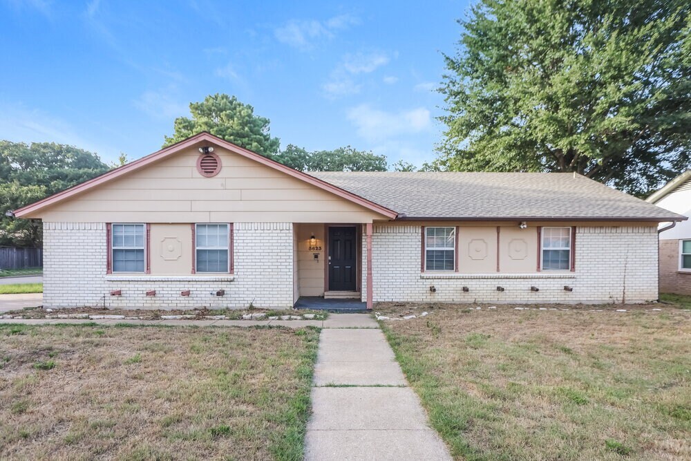 5623 Atlantis Terrace, Arlington, TX 76016 | Apartments.com