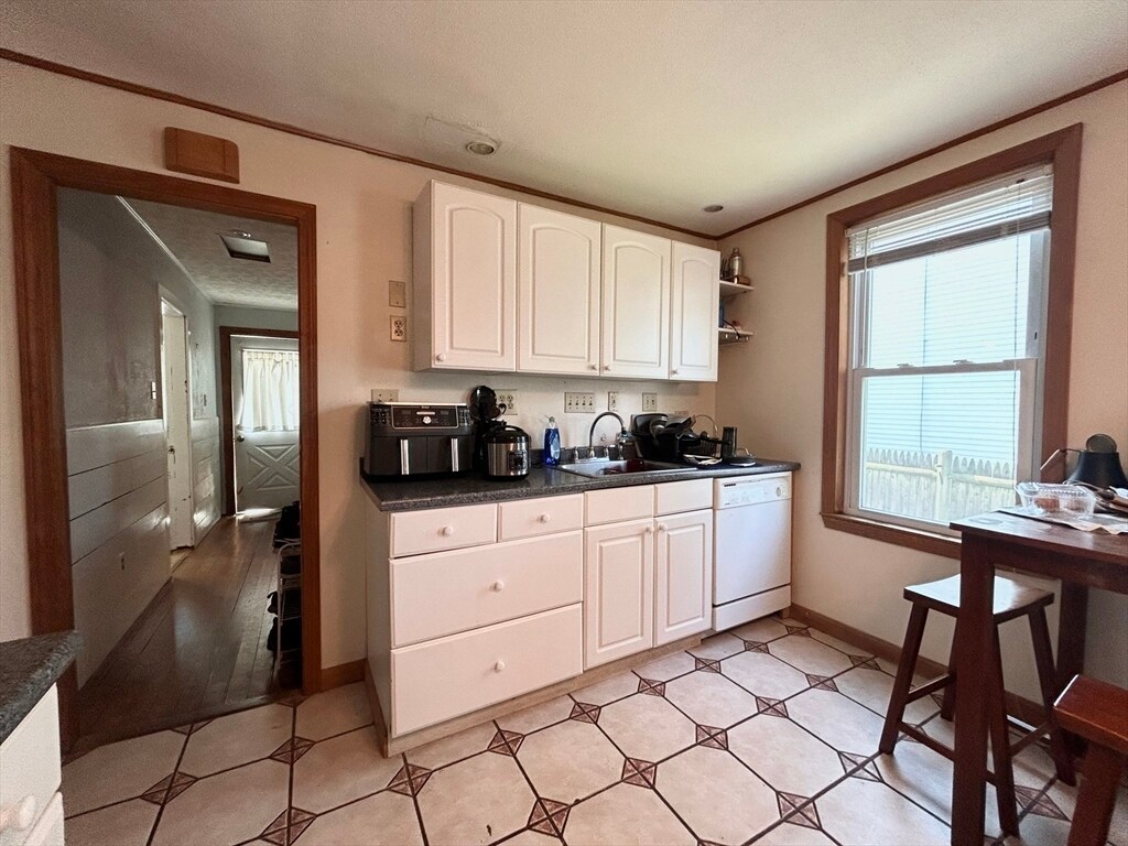 112 Dustin St Unit 4, Boston, MA 02135 - 112 Dustin St Boston, MA 02135 ...