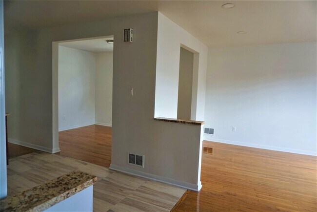 377 CATOR Ave Unit 2ND, Jersey City, NJ 07305 - Condo for Rent in ...