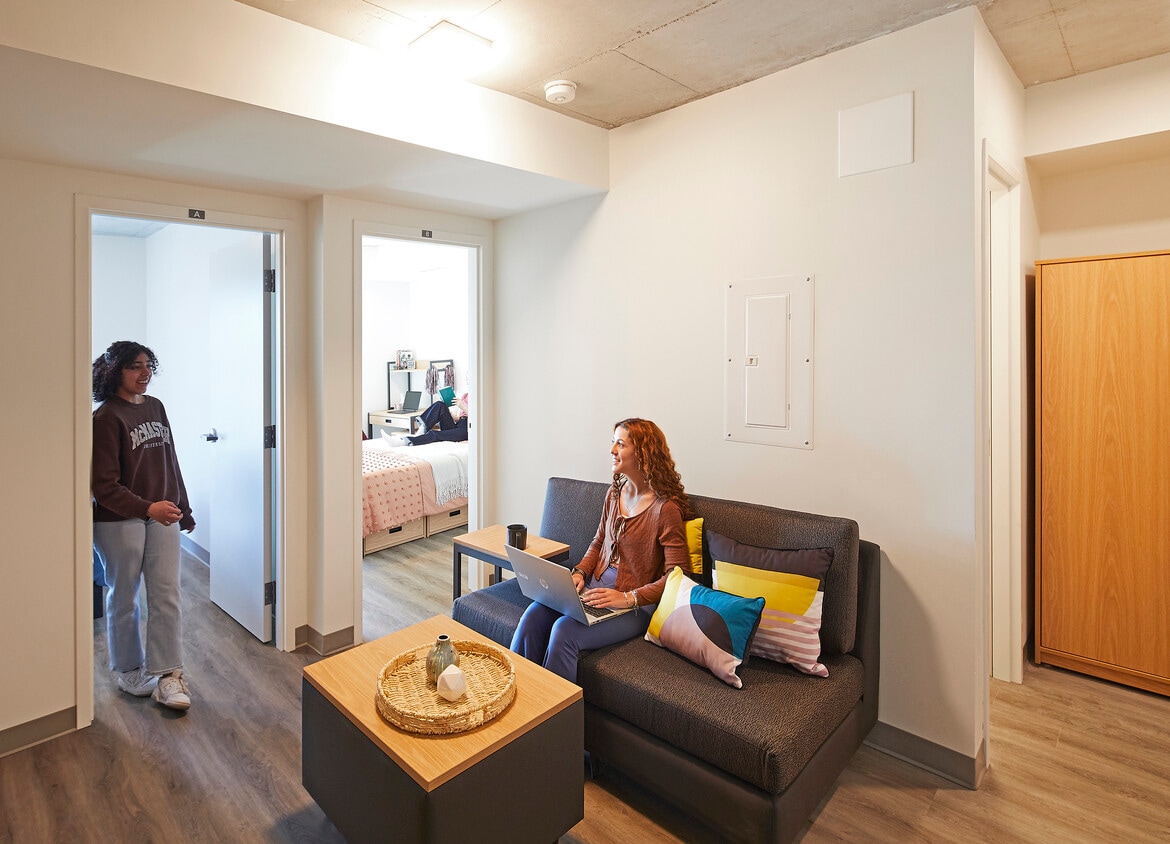 10 Bay Student Residence Apartments - 10 Bay St S Hamilton, ON ...