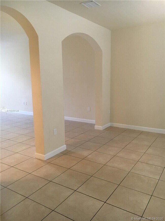 9212 SW 170th Pl, Miami, FL 33196 - Townhome Rentals in Miami FL ...