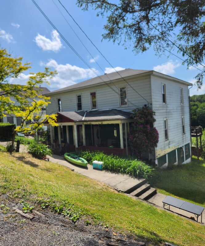 247 Brown St, Thomas, WV 26292 | Apartments.com