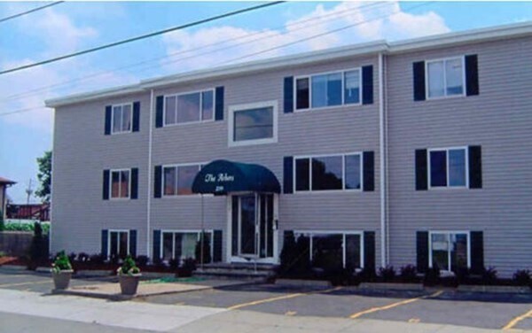 239 Glasgow St Unit 4, Fall River, MA 02721 - Condo for Rent in Fall ...