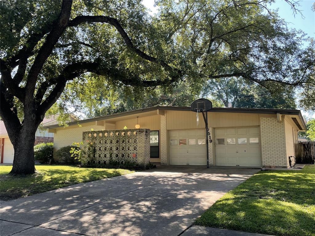 7519 Croton Rd, Houston, TX 77036 - House Rental in Houston, TX ...