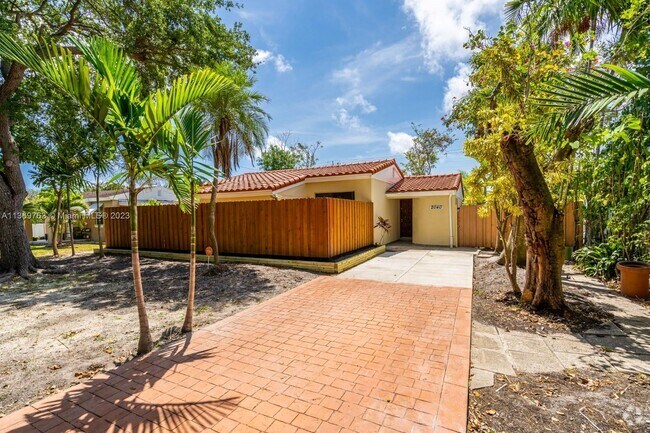 Sun Ray Homes Greynolds Park Houses for Rent - North Miami Beach, FL ...