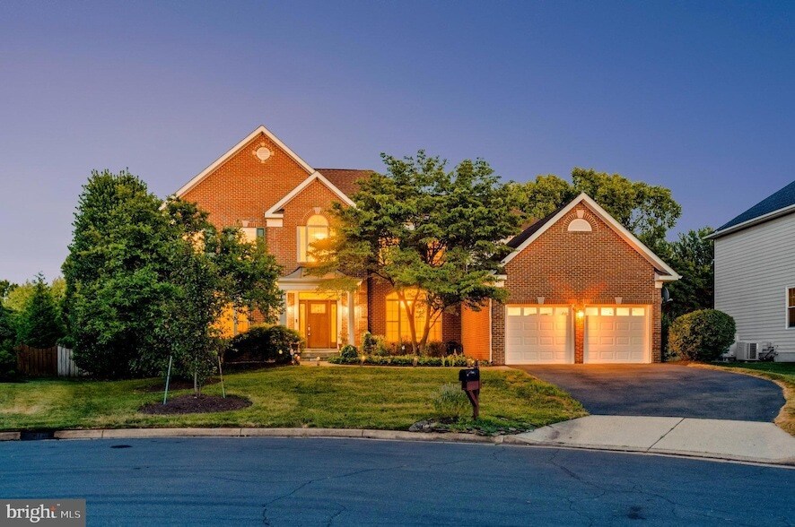 21930 Castlehill Ct, Ashburn, VA 20147 | Apartments.com