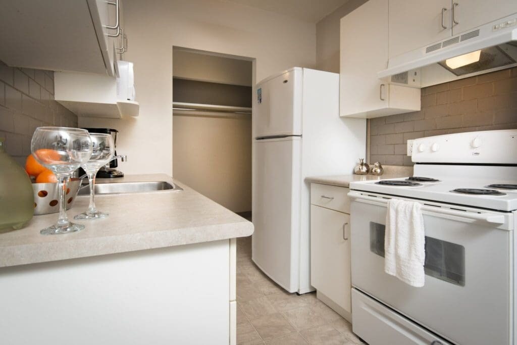 349 Edison Ave Unité 911, Winnipeg, MB R2G 0L9 - Appartement à Louer à ...