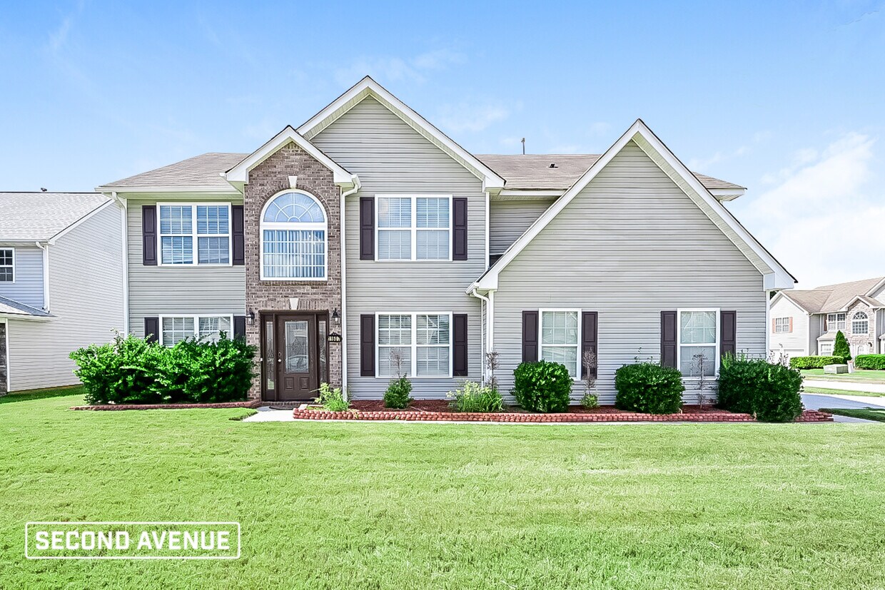 11607 Sarah Loop, Hampton, GA 30228 | Apartments.com