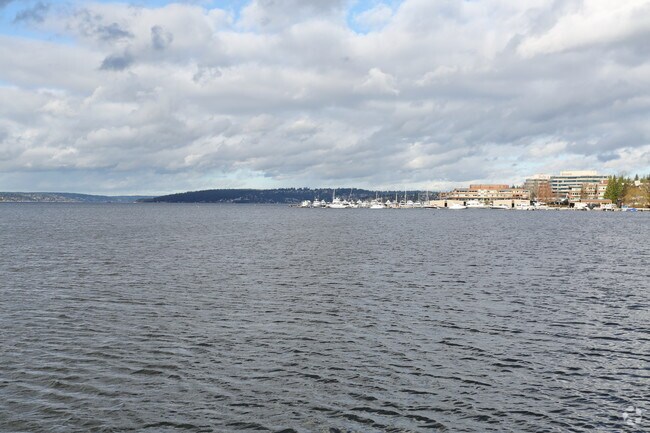 Villaggio on Yarrow Bay Apartments - Kirkland, WA | Apartments.com