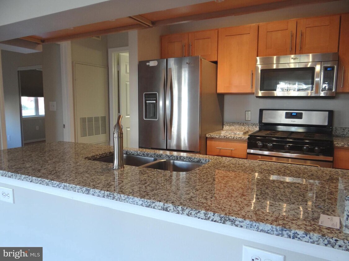 19627 Galway Bay Circle Unit 103, Germantown, MD 20874 - Room for Rent ...