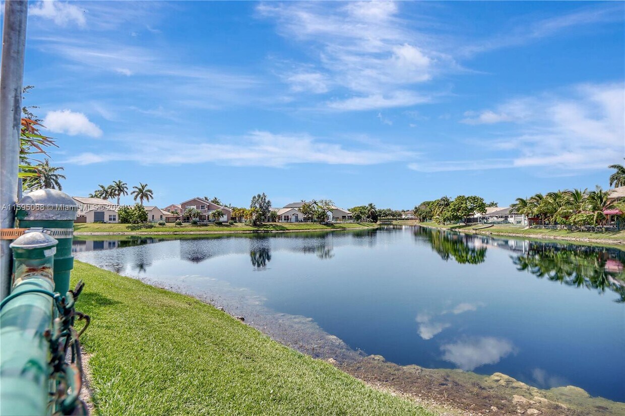 7496 SW 164Th Ct, Miami, FL 33193 - Townhome Rentals in Miami FL ...