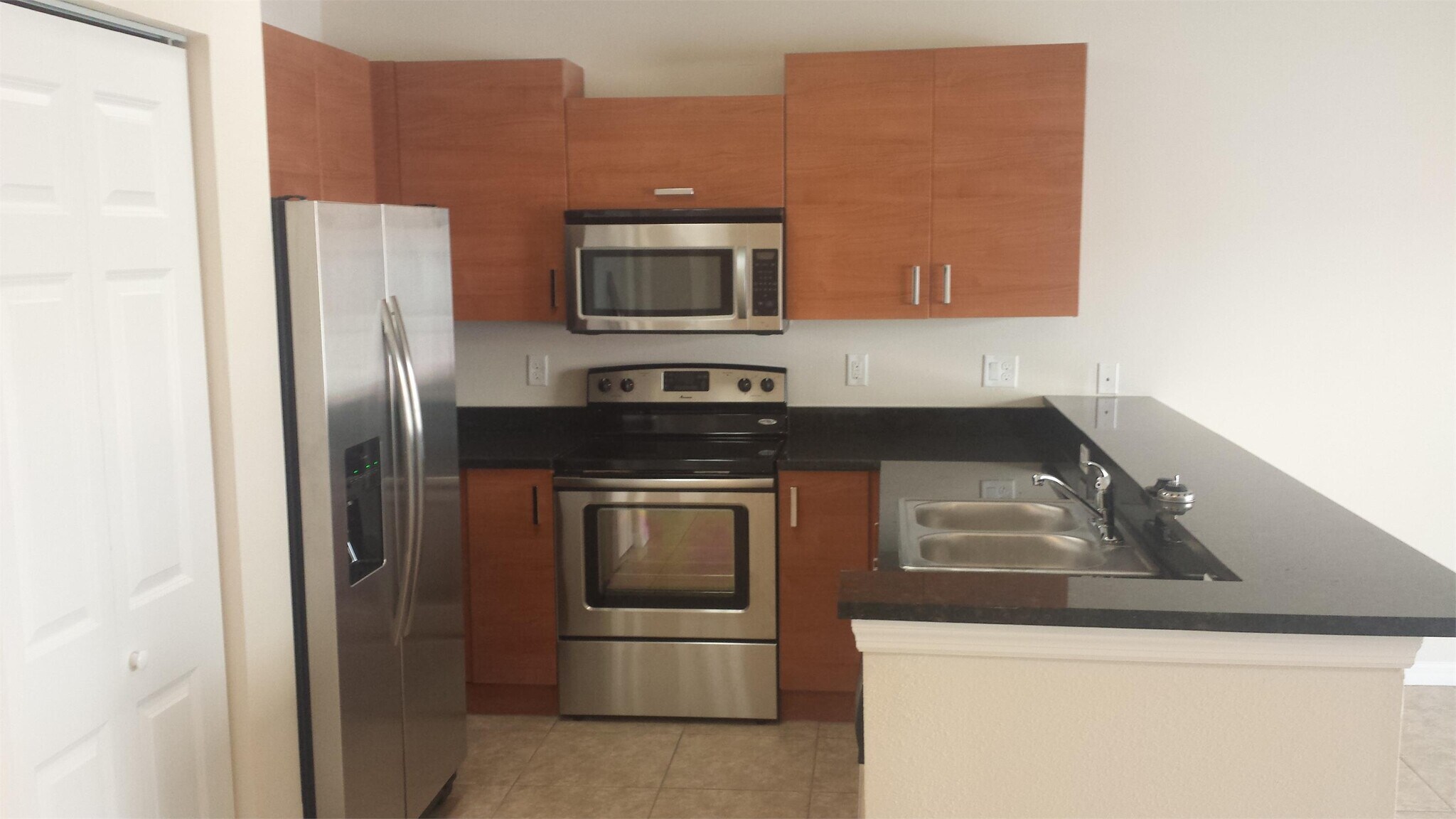 7521 39th Pl N, Saint Petersburg, FL 33709 - Townhome Rentals in Saint ...