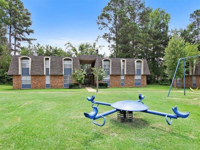 Oak Manor Apartment Homes Apartments - Meridian, MS | Apartments.com