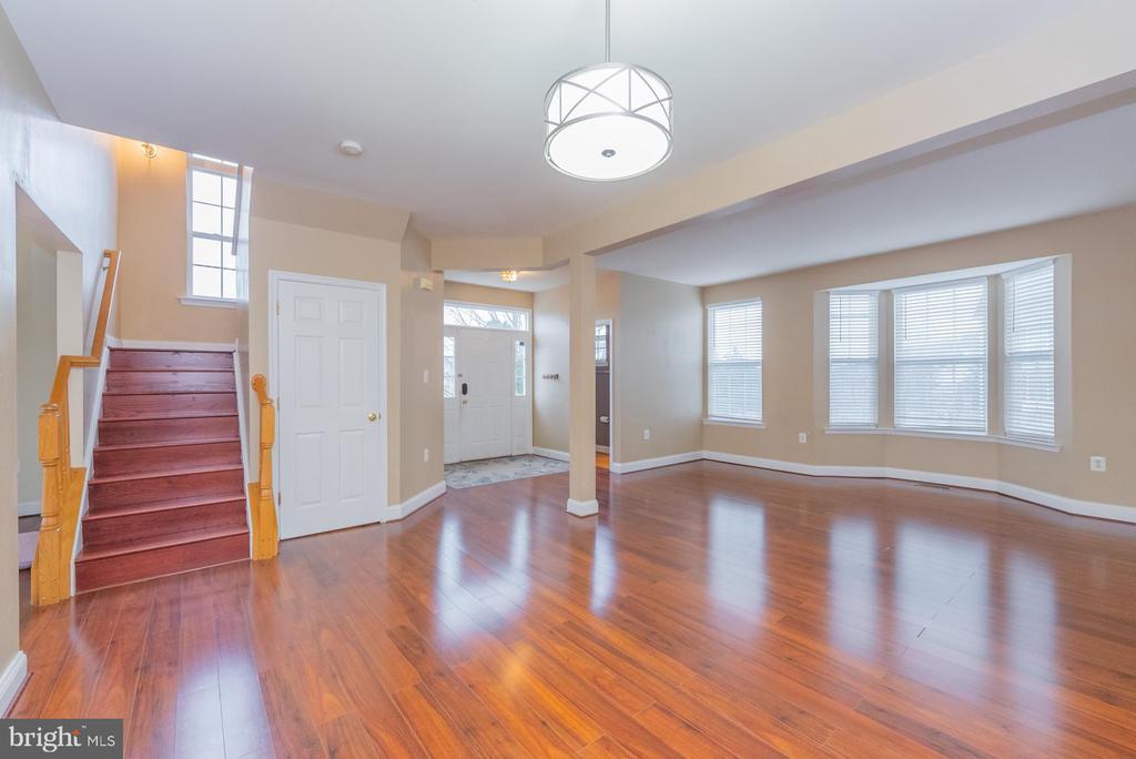 696 McLeary Square SE, Leesburg, VA 20175 - Townhome Rentals in ...