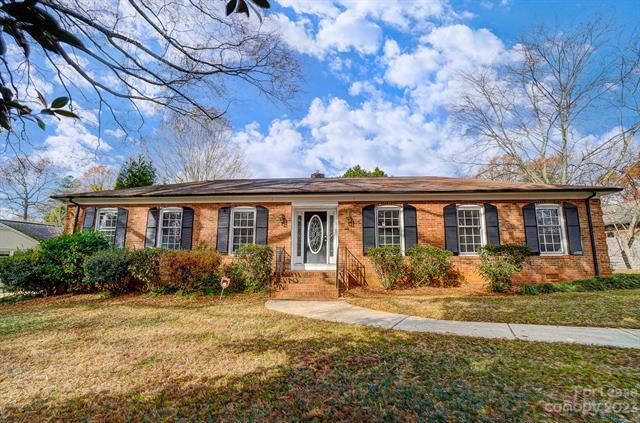 318 Lansdowne Rd, Charlotte, NC 28270 - House Rental in Charlotte, NC ...