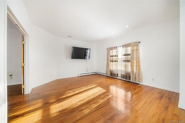 132 Gate Schoolhouse Rd, New Hampton, NY 10958 - House Rental in New ...